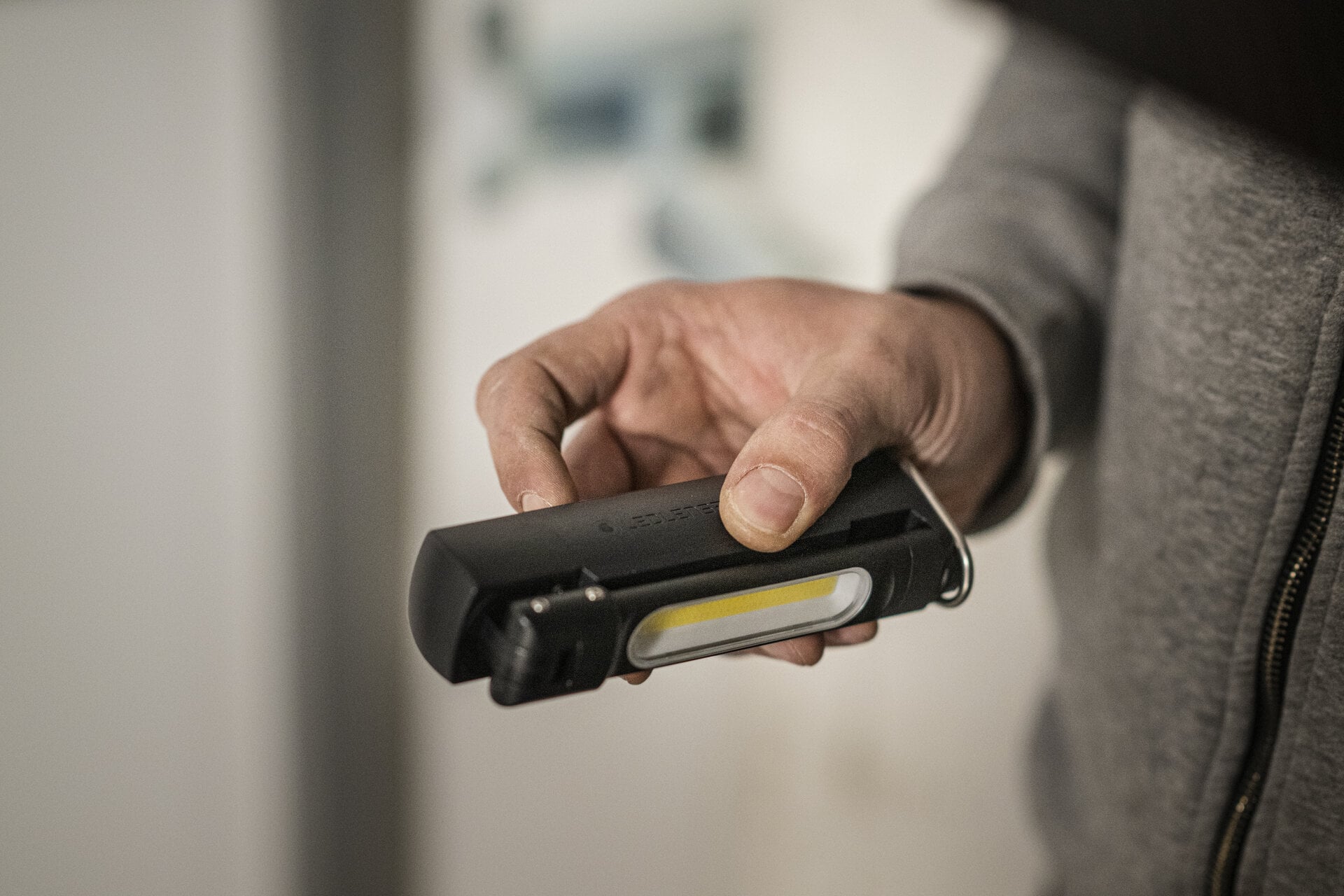 W6R Work: Versatile rechargeable work light