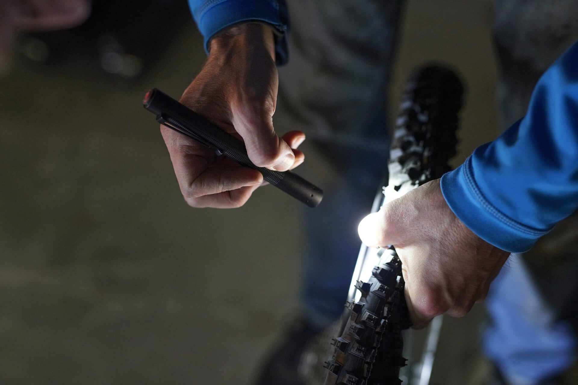 P4R Core: Rechargeable penlight | Order now